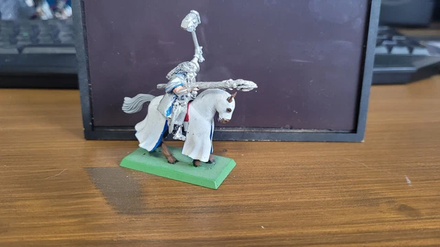 WHFB/TOW EMPIRE WIZARD on horse (metal OOP model) EUR 17,50 - PicClick FR