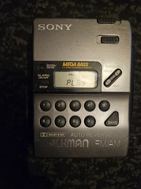 VINTAGE SONY WALKMAN Cassette Player FM/AM Mega Bass. WM-FX43 READ ...