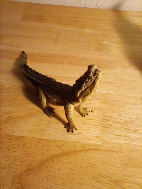 COLLECTA WILDLIFE NILE Crocodile Leaping with Movable Jaw Toy Figure ...