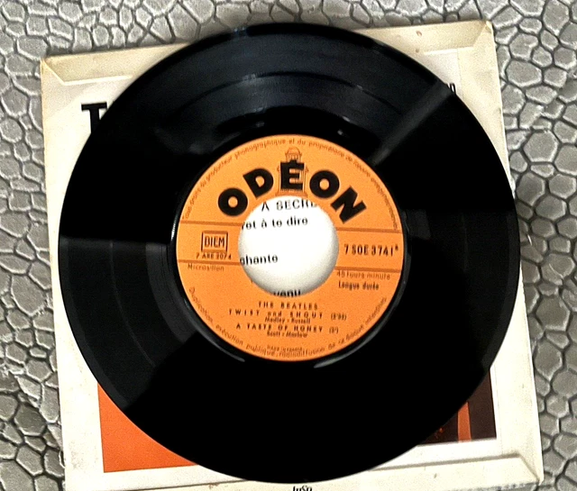 THE BEATLES EP 'She Loves You' Odeon Soe 3714 France $31.16 - PicClick CA