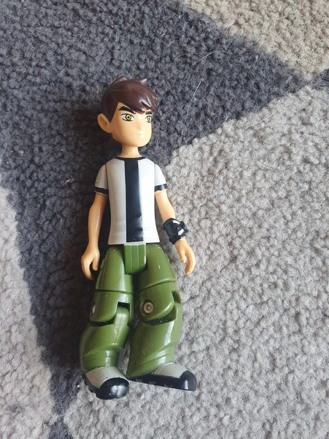 BEN 10 OMNIVERSE Ben Tennyson 4" Action Figure Alien Cartoon Network ...