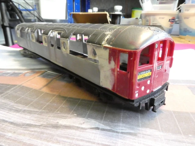 LONDON UNDERGROUND EFE 1938 stock DM Sunshine car model railway train £ ...