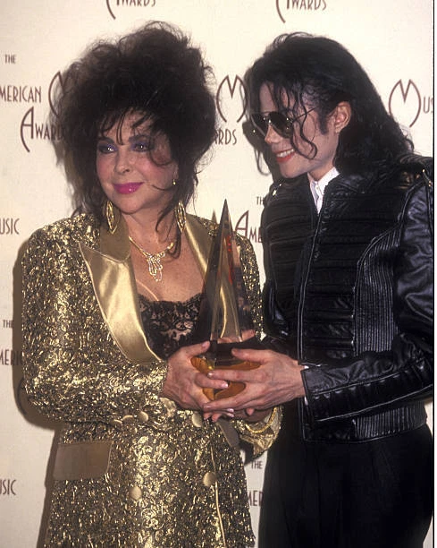 ELIZABETH TAYLOR AND Michael Jackson during 20th Annual American .. Old ...