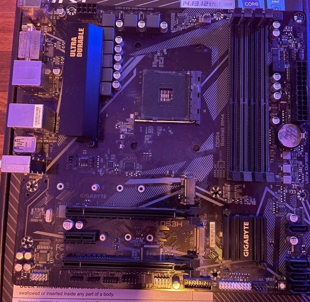 GIGABYTE ULTRA DURABLE | B550M DS3H | AM4 Motherboard | AMD | mATX £47. ...