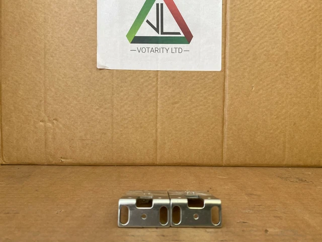 CISCO ISR4331-K9 RACK Mount Brackets Cisco ISR4300 Series Brackets (Inc ...