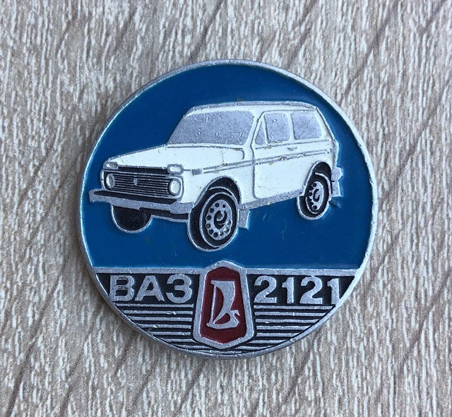 PINBACK BADGE PIN VAZ 2121 URSS SU SSSR Russian Soviet Vintage Rare EUR ...