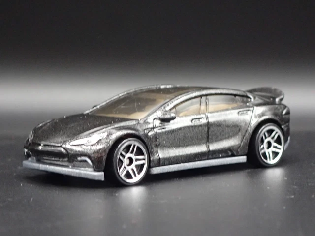 TESLA MODEL S Rare 1/64 Scale Limited Collectible Diorama Diecast Model ...