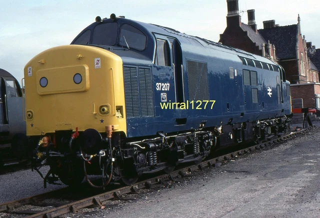ORIGINAL RAILWAY SLIDE Class 37 37207 at Hereford 14.11.81 £3.99 ...