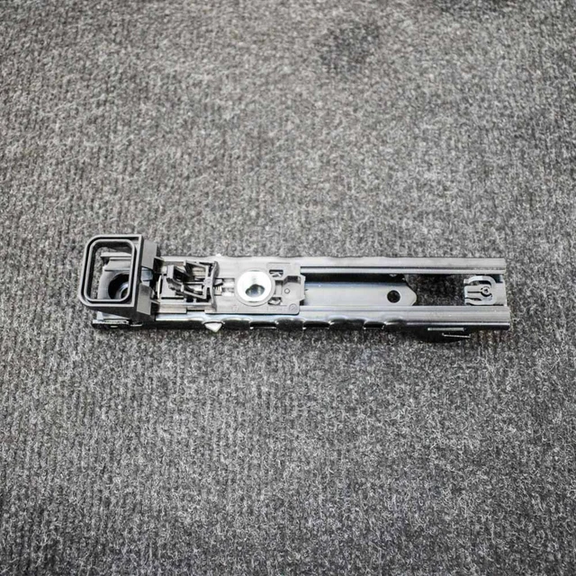 VW TIGUAN RIGHT Front Seat Belt Height Adjustment MK2 4M0857819 £27.63 ...