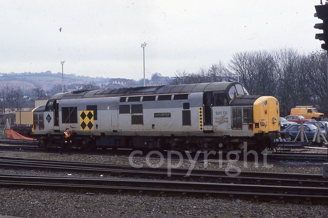 ORIGINAL DIESEL RAILWAY 35mm Slide 37702 Exeter TMD 1993 £1.25 ...