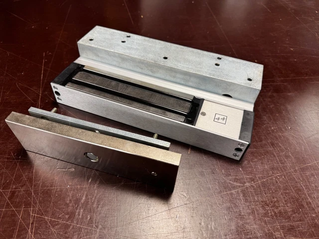 EFFEFF ASSA ABLOY Flächenhaftmagnet 828 + Gegenplatte, Halterung ...