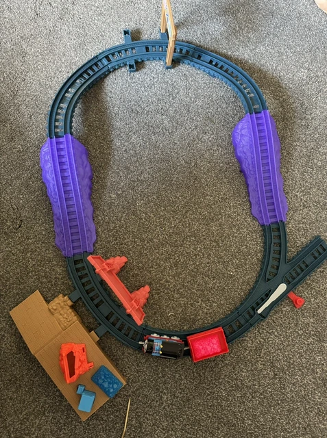 THOMAS & FRIENDS Push Along Track - Crystal Mines Thomas £9.00 ...