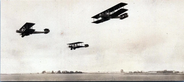 VICKERS VIRGINIA FORMATION At Andover Vintage Photo Raf Royal Air Force ...