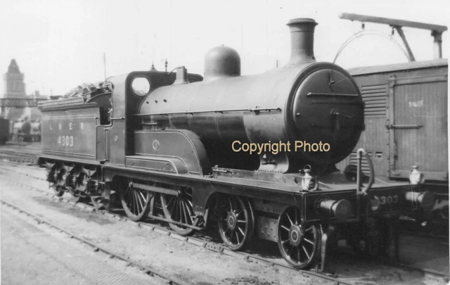 PHOTO - GNR/LNER class D-3 No.4303 at Lincoln £1.99 - PicClick UK