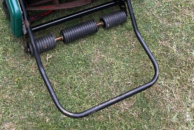 QUALCAST CLASSIC PETROL 35s 14" Suffolk Punch 14s Grass Box Cradle ...