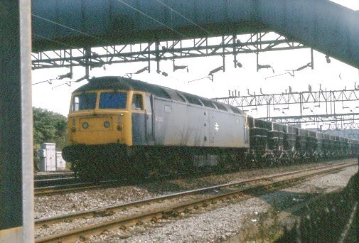 ORIGINAL COLOUR SLIDE of 47015 BR class 47 diesel loco £1.15 - PicClick UK