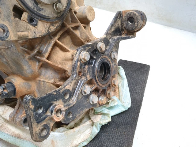 20 JOHN DEERE Gator XUV835 R Transmission Gearcase Gearbox Assembly ...