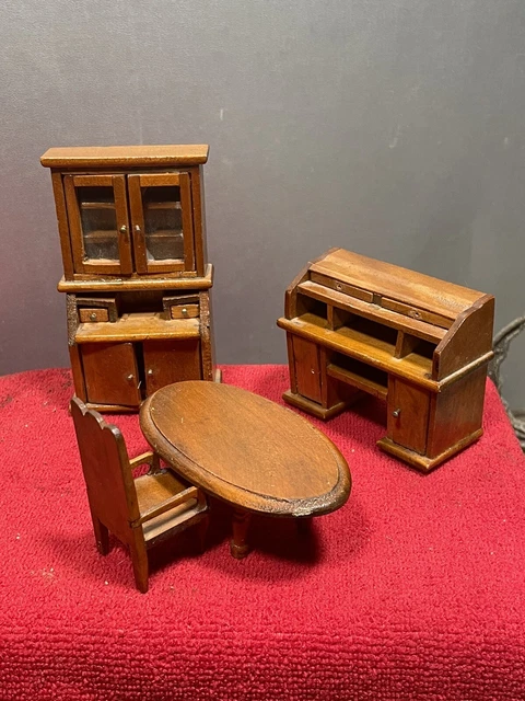 MEUBLES DE POUPÉE Anciens Bureau Meuble Table Chaise Bois EUR 20,00 - PicClick FR