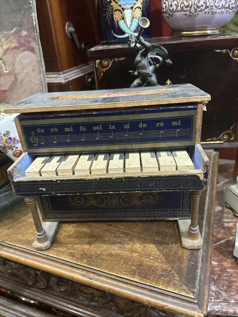 ANCIEN PIANO MEUBLE jouet jeux de poupée epoque XIXe en bois papier collé EUR 50,00 - PicClick FR