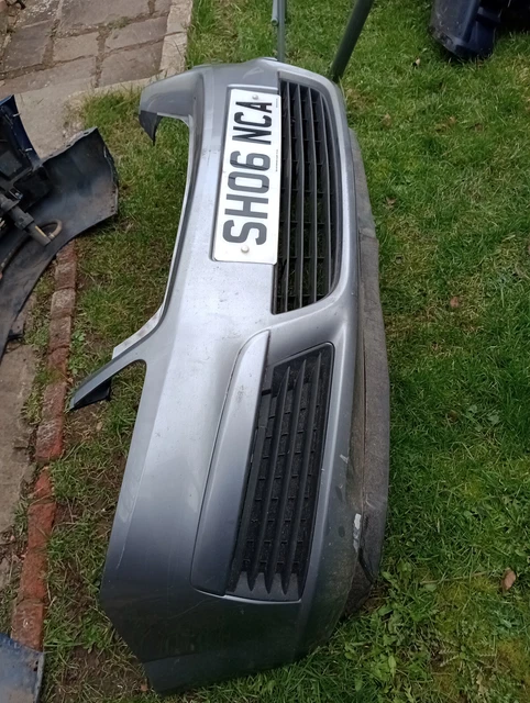 VAUXHALL ZAFIRA COMPLETE Front Bumper+Grills Grey 05-08 Mk2 Pre ...