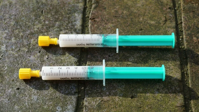 KLÜBER ISOFLEX TOPAS NB 5051 grasso per proiettori - 9 grammi EUR 18,00 ...