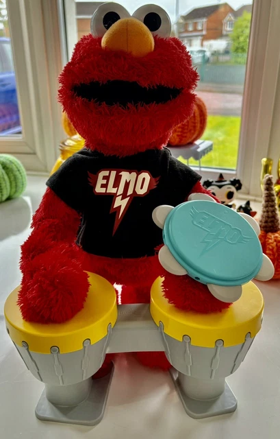 HASBRO SESAME STREET Let's Rock Elmo Interactive Singing 14" Plush Toy ...