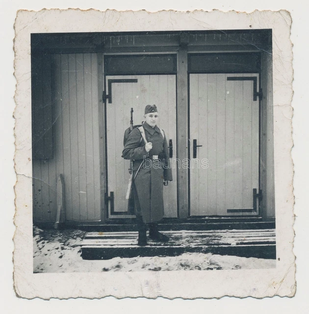 FOTO SOLDAT WEHRMACHT-STURMGEPÄCK-KARABINER-MANTEL-SCHIFFCHEN 2.WK ...