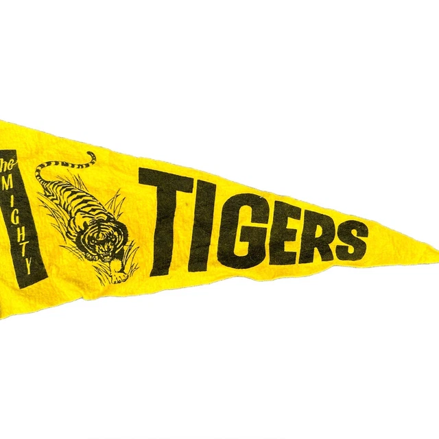 RICHMOND TIGERS FOOTBALL Club Vintage AFL VFL 70s Mighty Flag Rare VTG ...