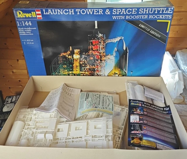 REVELL 04911 &LAUNCH Tower And Space Shuttle" Limited Edition ...