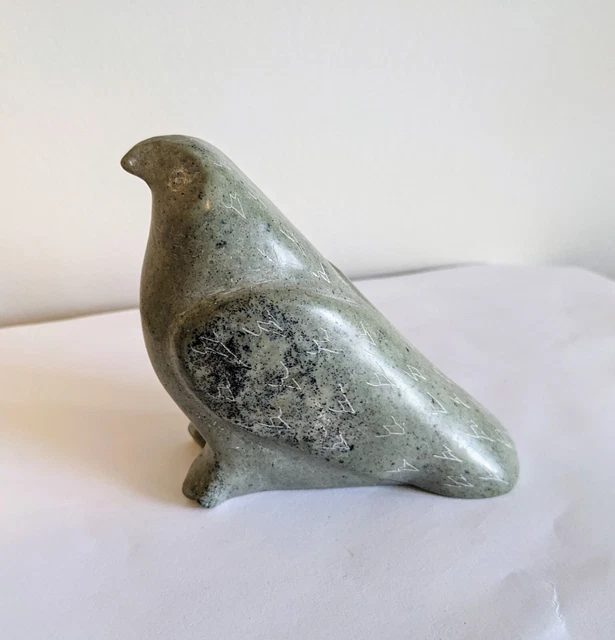 VINTAGE ESKIMO INUIT Light Soapstone Bird Carving - Signed With Eskimo ...