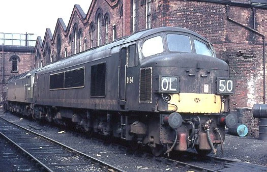 ORIGINAL COLOUR SLIDE of D24 BR class 45 Peak diesel loco £5.99 ...