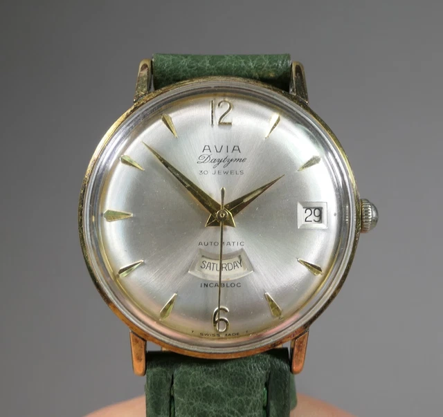 VINTAGE SWISS MADE Avia Daytyme Automatic Gents Wrist Watch Ticking 30J ...