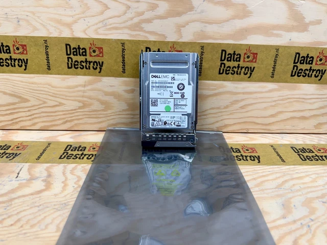 DELL EMC 800GB SAS SSD – DP/N 0H6GCD H6GCD (incl. bracket) £124.55 ...