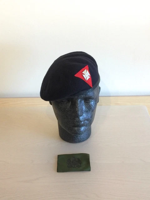 DUKE OF EDINBURGH'S Royal Regiment (DERR) Beret, Badge & Rank Patch ...