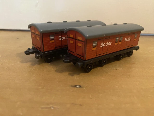 THOMAS THE TANK Engine ERTL Sodor Mail Coaches £6.00 - PicClick UK