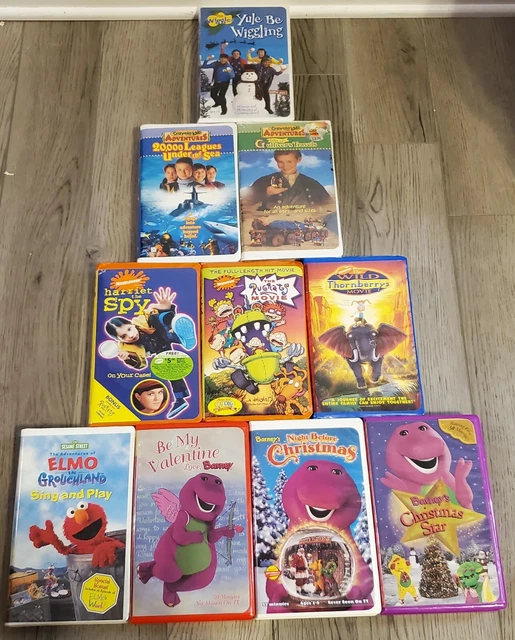 LOT OF (10) CHILDRENS VHS CLAMSHELL, BARNEY, ELMO, RUGRATS, WIGGLES ...