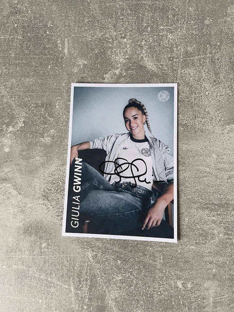 GIULIA GWINN HANDSIGNIERTE Autogrammkarte DFB Frauen 2025/26 25/26 EUR ...