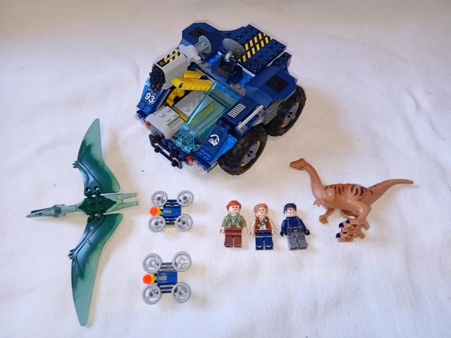 LEGO JURASSIC WORLD - Gallimimus + Pteranodon Breakout - Set 75940 ...