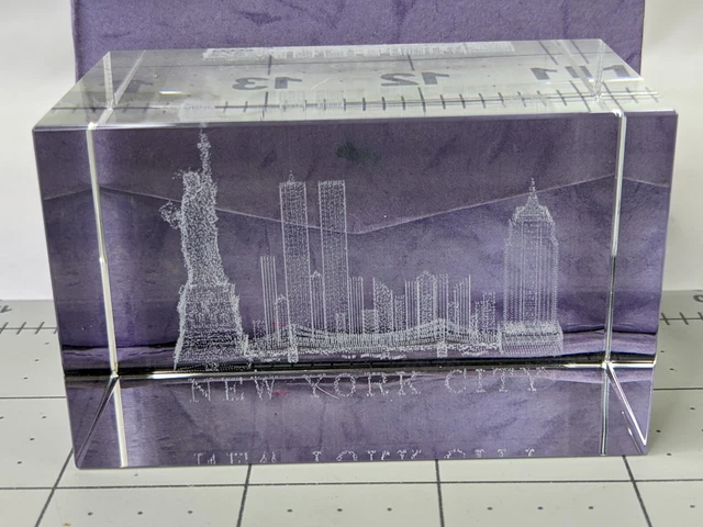 NEW YORK CITY Etched Clear Glass Paperweight Figure Rectangle 2x3 Inch ...