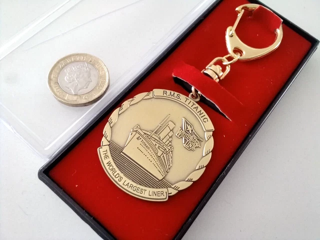 R.M.S. TITANIC WHITE Star Line The World's Largest Liner Keyring Unused ...