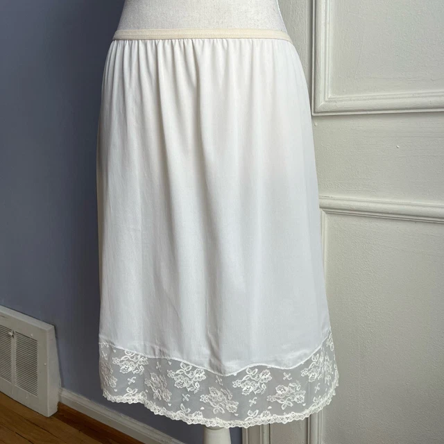 VANITY FAIR 70S Vintage Half Slip Lace Trim Nylon Antron III Medium ...