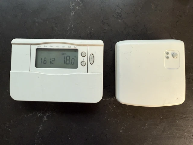 CENTER EHE0200361 WIRELESS Programmable Room Stat And Honeywell BDR91A ...