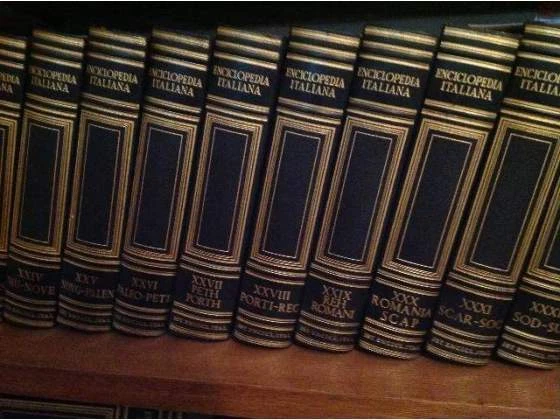 ENCICLOPEDIA ITALIANA TRECCANI + Enciclopedia '900 - Nuova!! EUR 1.990 ...