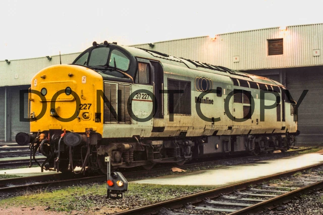 UK DIESEL TRAIN Railway Photograph Of Class 37 Loco 37227. Rm37-797 £1.70 - PicClick UK