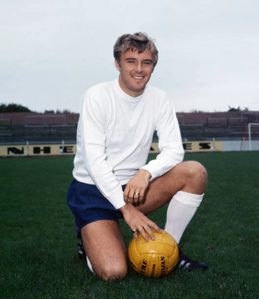JOHN SISSONS OF West Ham United And England Under 23S 1968 OLD PHOTO ...
