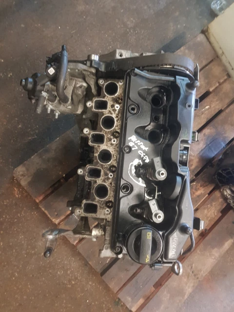 VOLKSWAGEN PASSAT B7 Bare Engine Cffb 2.0Tdi 2014 For Spares Repair £ ...