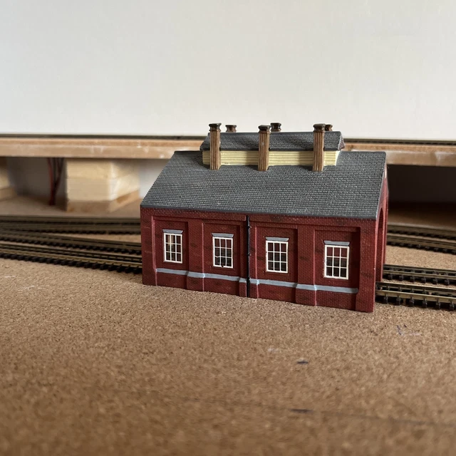 HORNBY LYDDLE END N8053 Double Road Engine Shed (N Gauge) Boxed Y131 £ ...