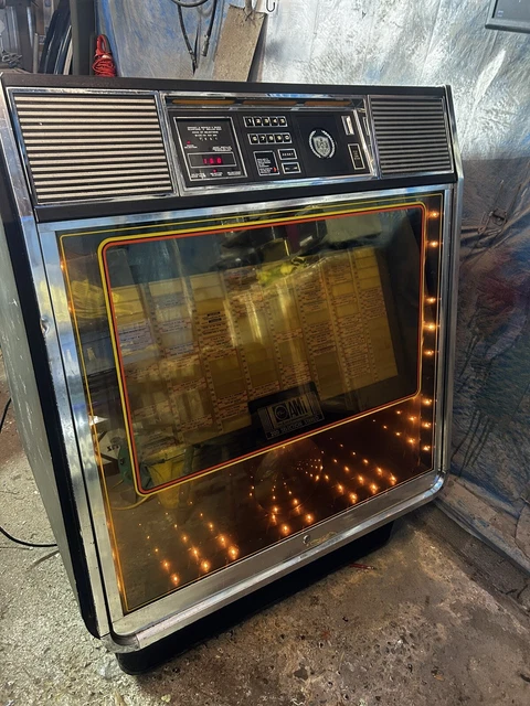 ROWE AMI MODEL R-85 Starlight Jukebox Fully Working With Records £700. ...