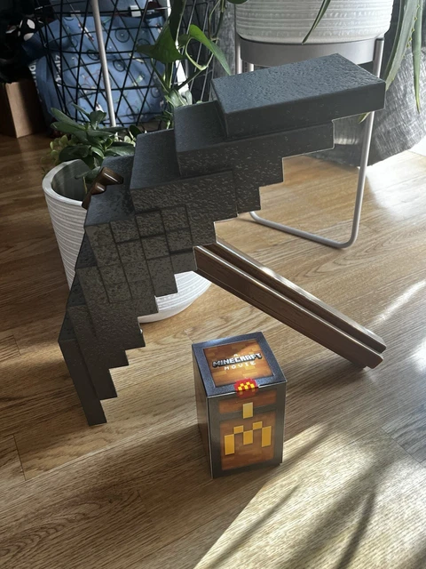 MINECRAFT MOVIE COLLECTABLE Popcorn PICKAXE Sold Out VUE + *RARE ...