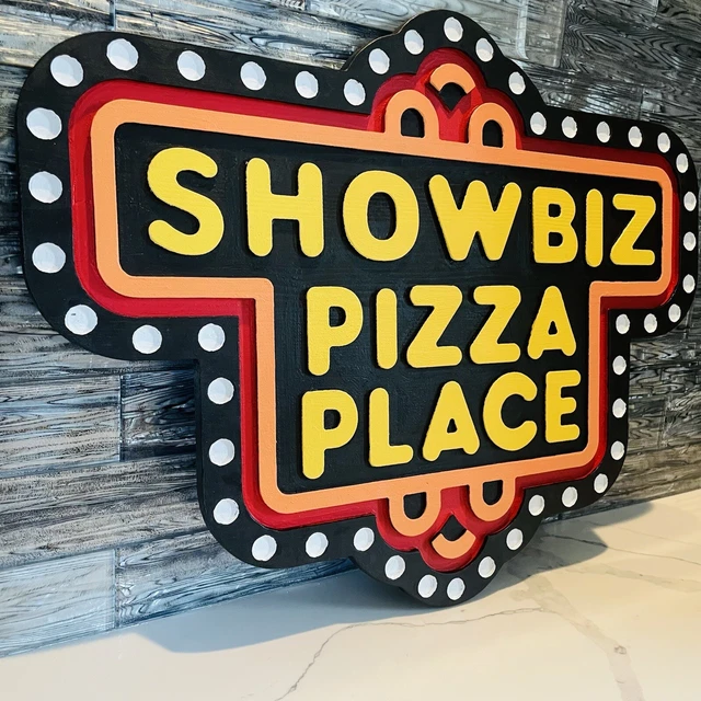 🍕 VINTAGE SHOWBIZ Pizza Place Sign Americana Decor Chuck E Cheese ...